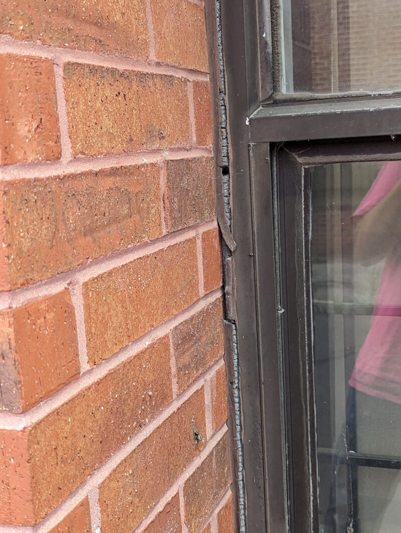 A Guide to Painting Window Frames Exterior | Wood and Vinyl