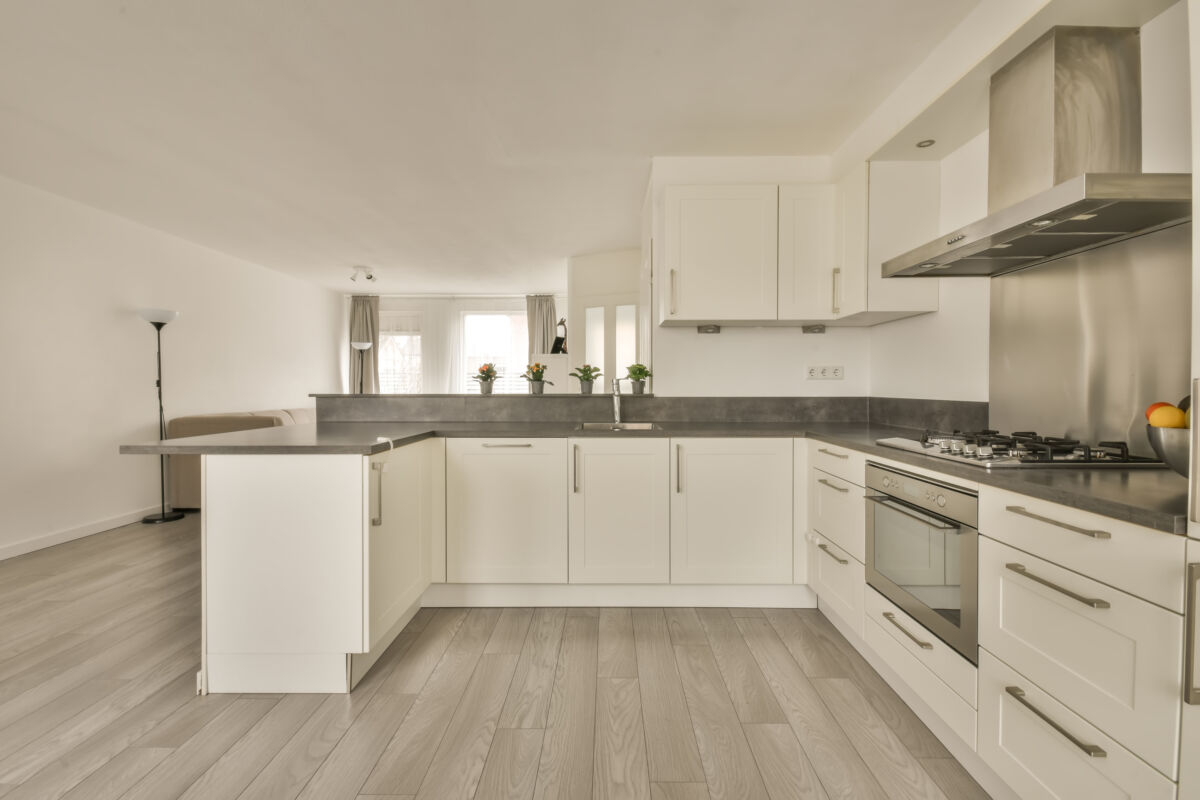 Microcement over Tile | Kitchen Backsplash, Floor and Bathroom